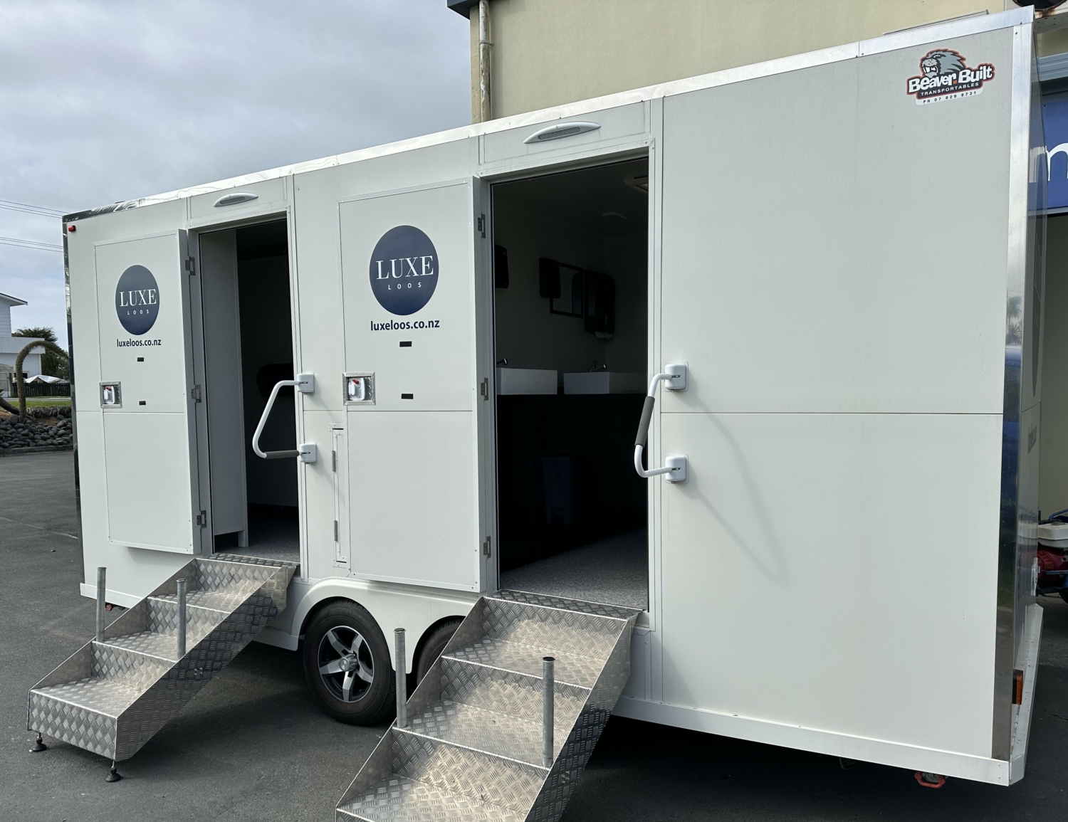 OUR LOOS - Luxe Loos | Luxury Mobile Toilets